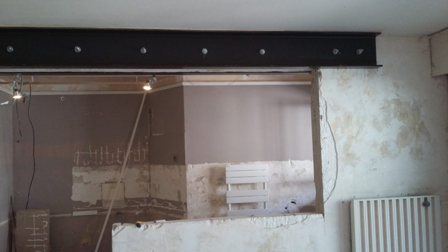 Réalisation d’une ouverture dans un mur porteur en béton