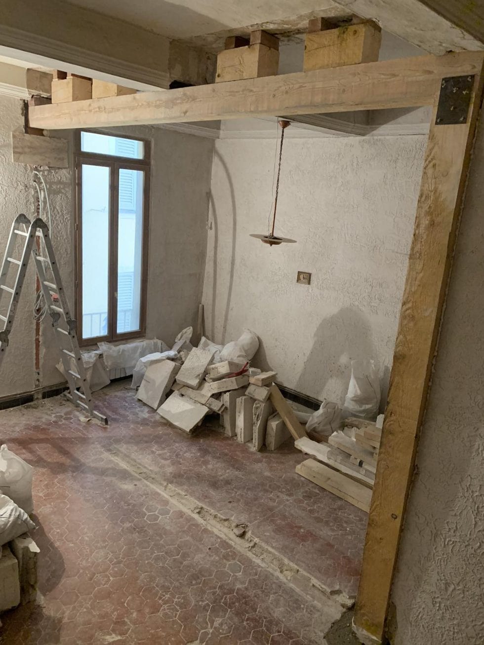 Démolition d’une cloison semi-porteuse à Villeneuve-Loubet ...