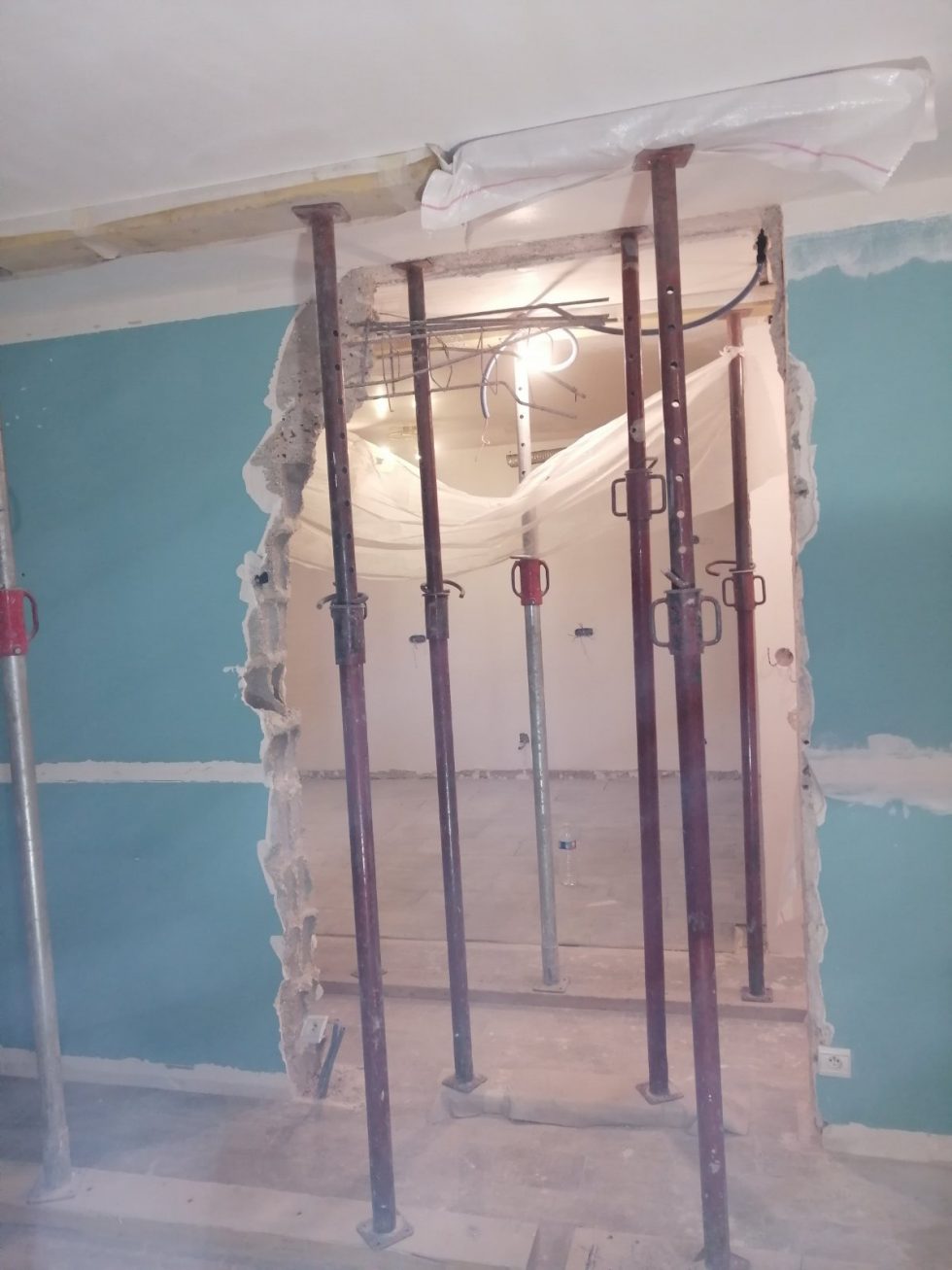 Création d’une ouverture dans un mur porteur de refend. Renforcement ...