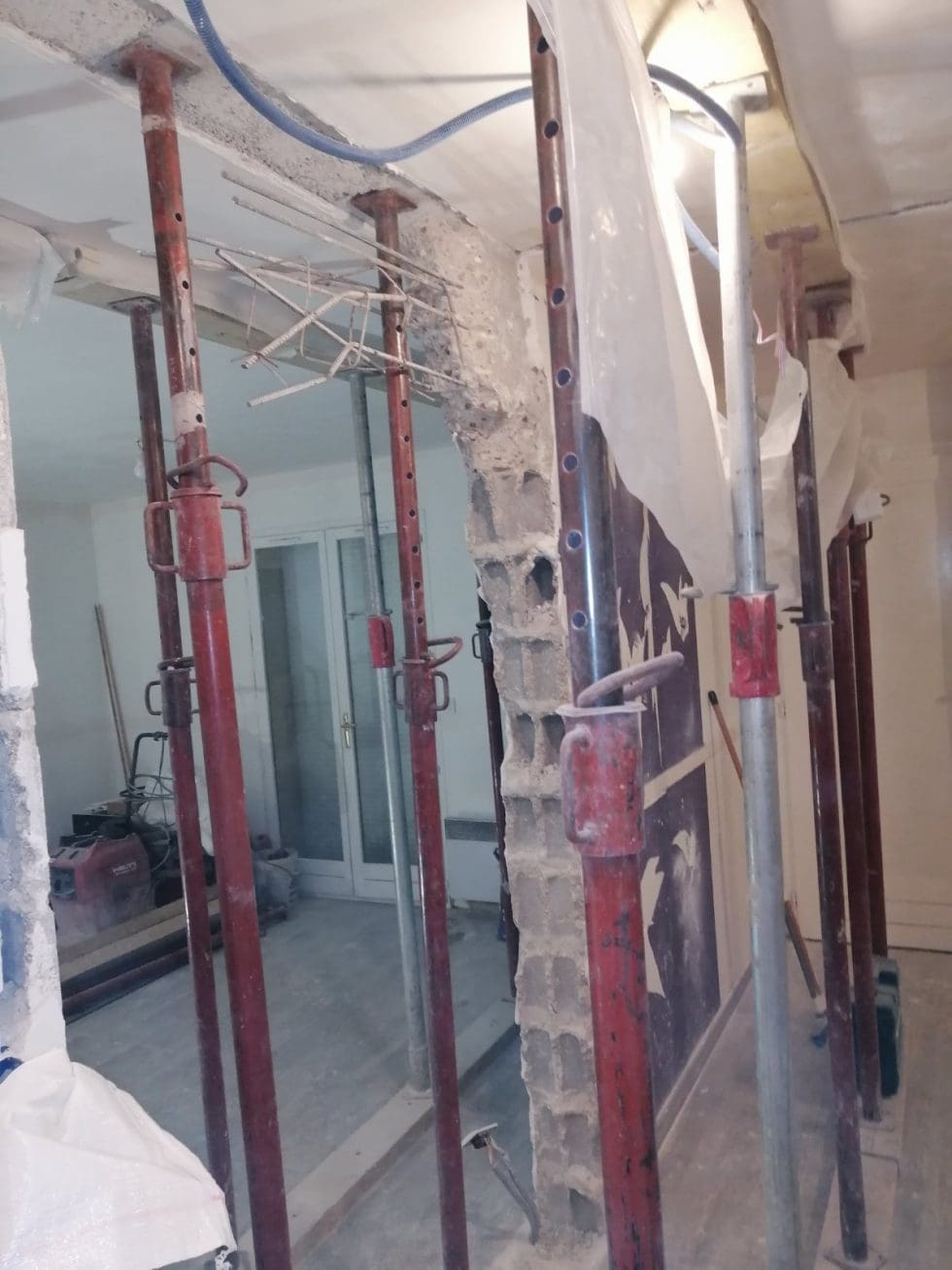 Création d’une ouverture dans un mur porteur de refend. Renforcement ...