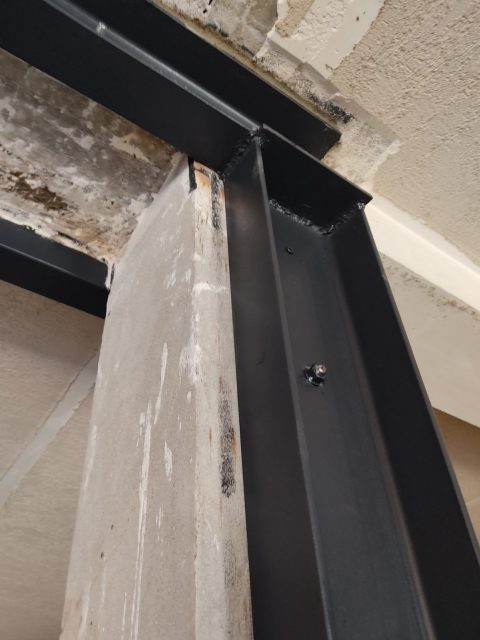 Suppression d’un poteau central et remplacement par poteau mixte acier ...