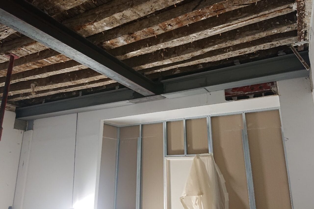 Renforcement des solives existantes du plancher entre le RDC et R+1 par ...